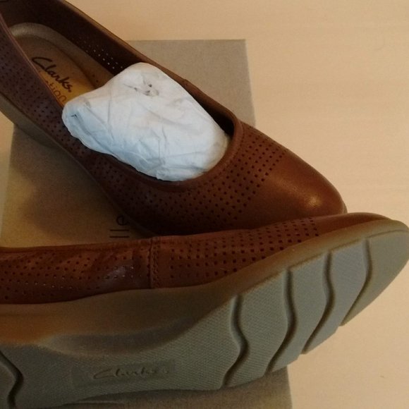 Clarks | Shoes | Clarks Collection Jenette Ease Ladies Tan Leather ...
